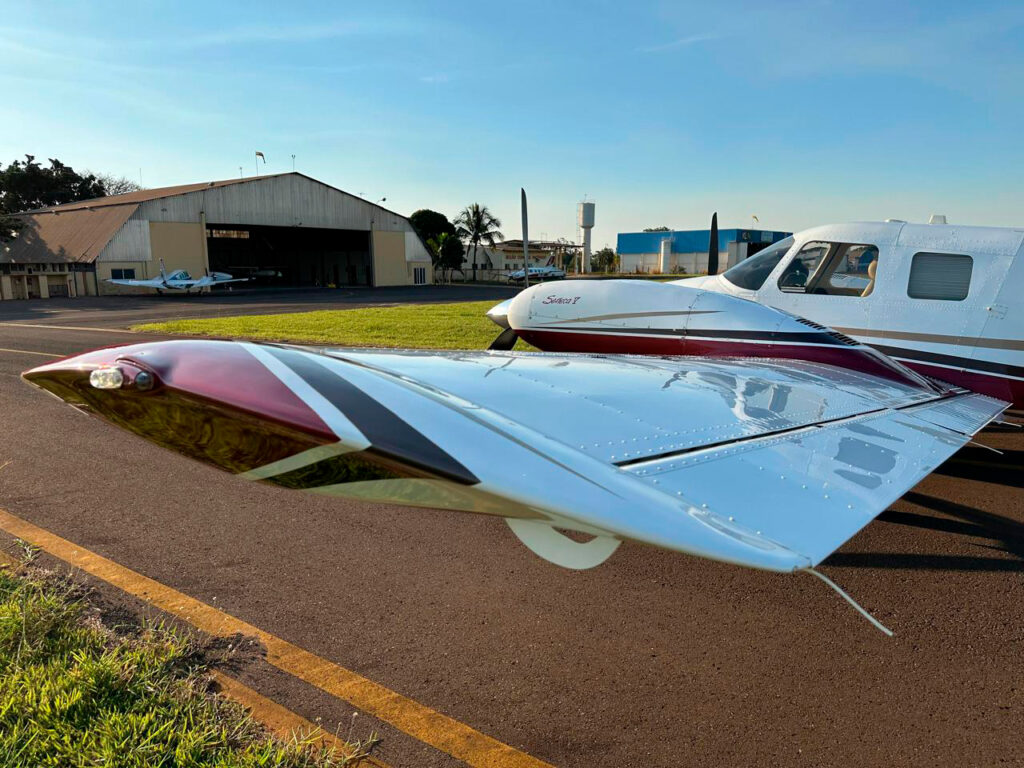 Avião Piper Seneca V PA-34-220T - Ano 2009 - 1.680 H.T.