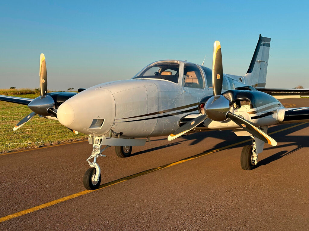 Beechcraft Baron G58 - Ano 2008 - 1.900 H.T. - Aviation Store 101