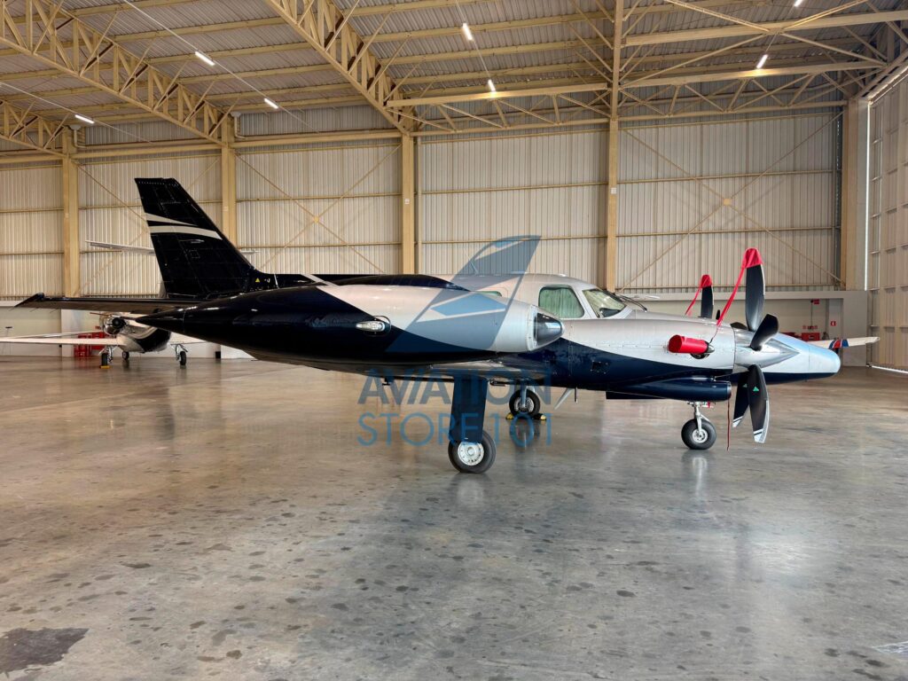 Piper Cheyenne II - Ano 1978 - 7.533 H.T. - Aviation Store 101