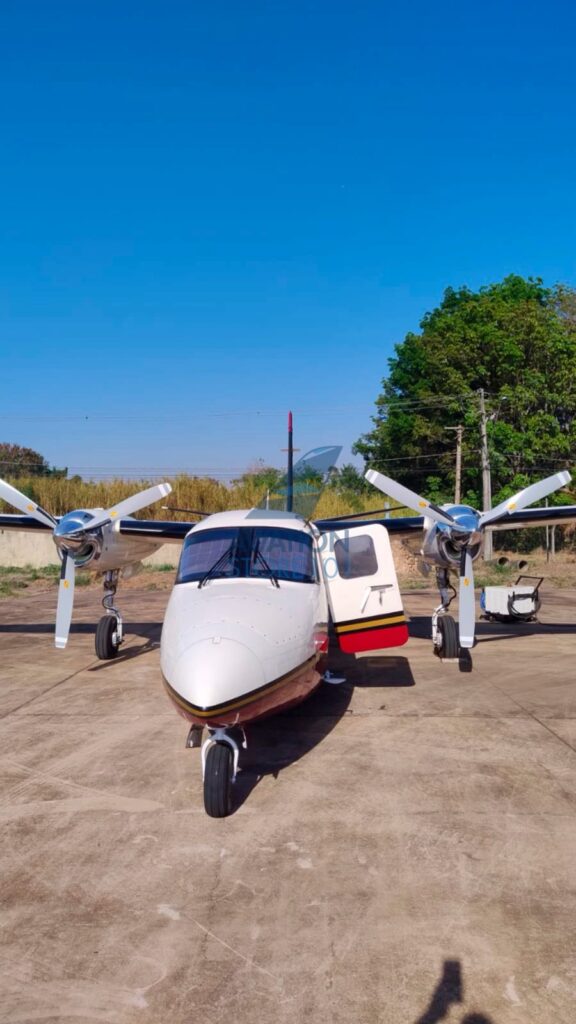 Avião Twin Commander 690B - Ano 1977 - à Venda - Aviation Store 101